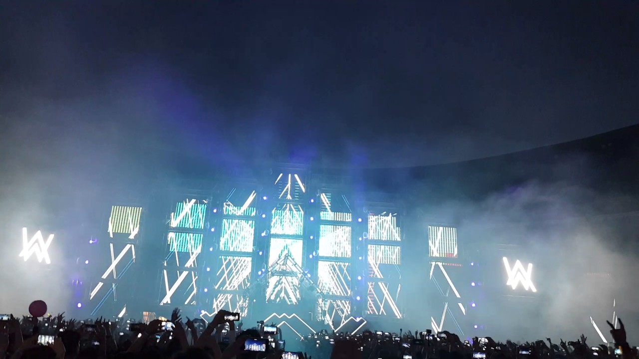 Alan Walker - Opening(Fade) (World DJ Festival 2017) - YouTube