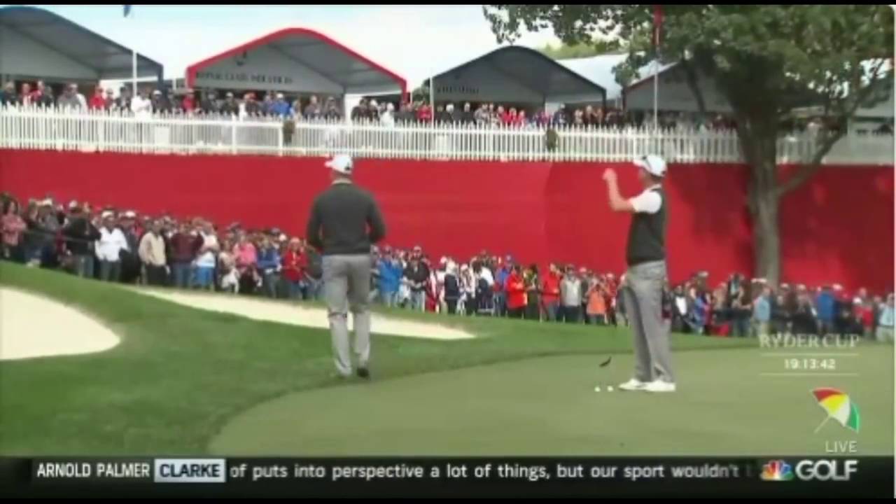 Heckler shows golfer how it's done! - YouTube