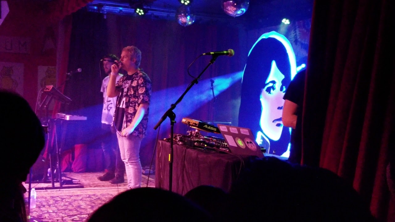 TV GIRL Blue Hair 7/19/18 Deep Ellum Art Co DALLAS TX - YouTube