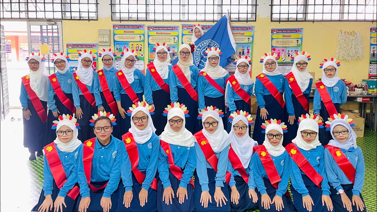 Koir Merdeka MEDLEY WARISAN & SATU MALAYSIA (Pandu Tunas Puteri) SRISKU ...