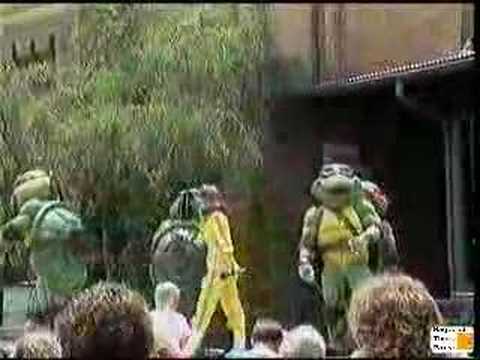 Teenage Mutant Ninja Turtles at Disney-MGM Studios - YouTube