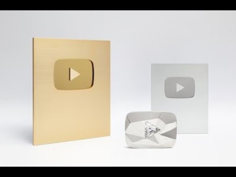 j'ai débloqué mon premier trophée youtube dans roblox - YouTube