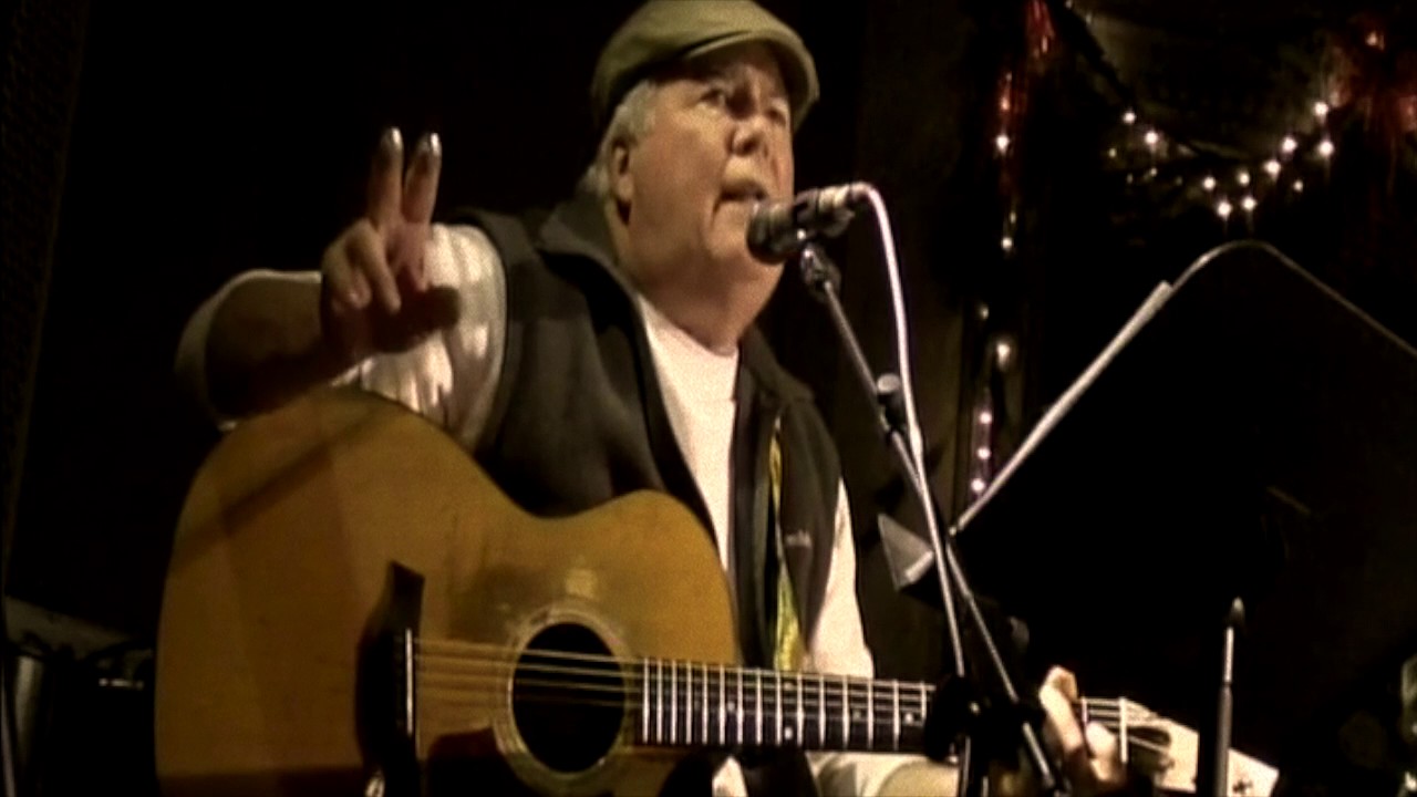 Alex Bevan ~ Gibson Mandolin - YouTube