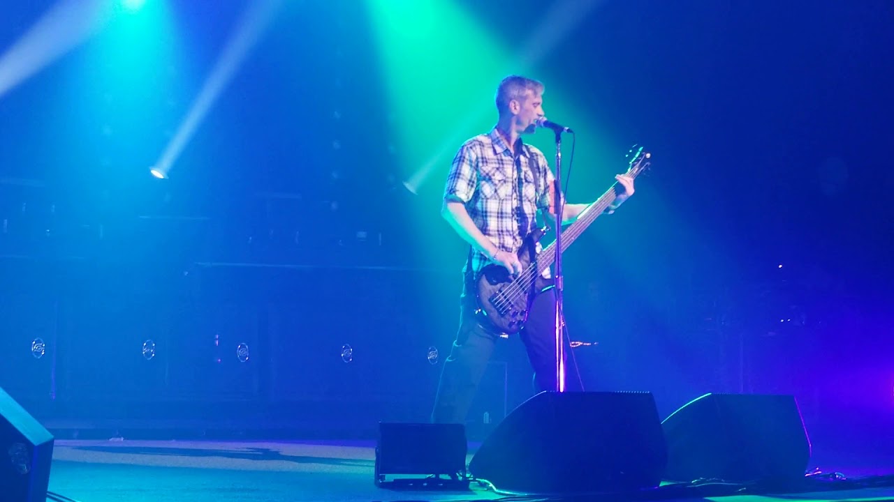 Staind - Paper Wings Foxwoods 10/5/19 - YouTube