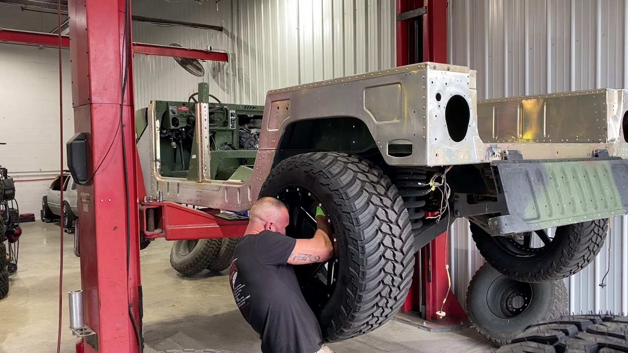 H1 hummer project 40 inch tires - YouTube