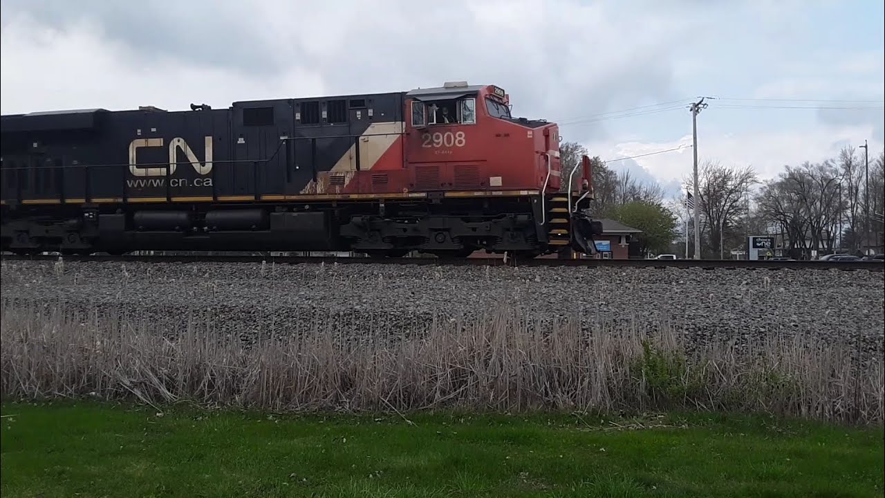 Friendly Engineer And A CN 100 Locomotive - YouTube
