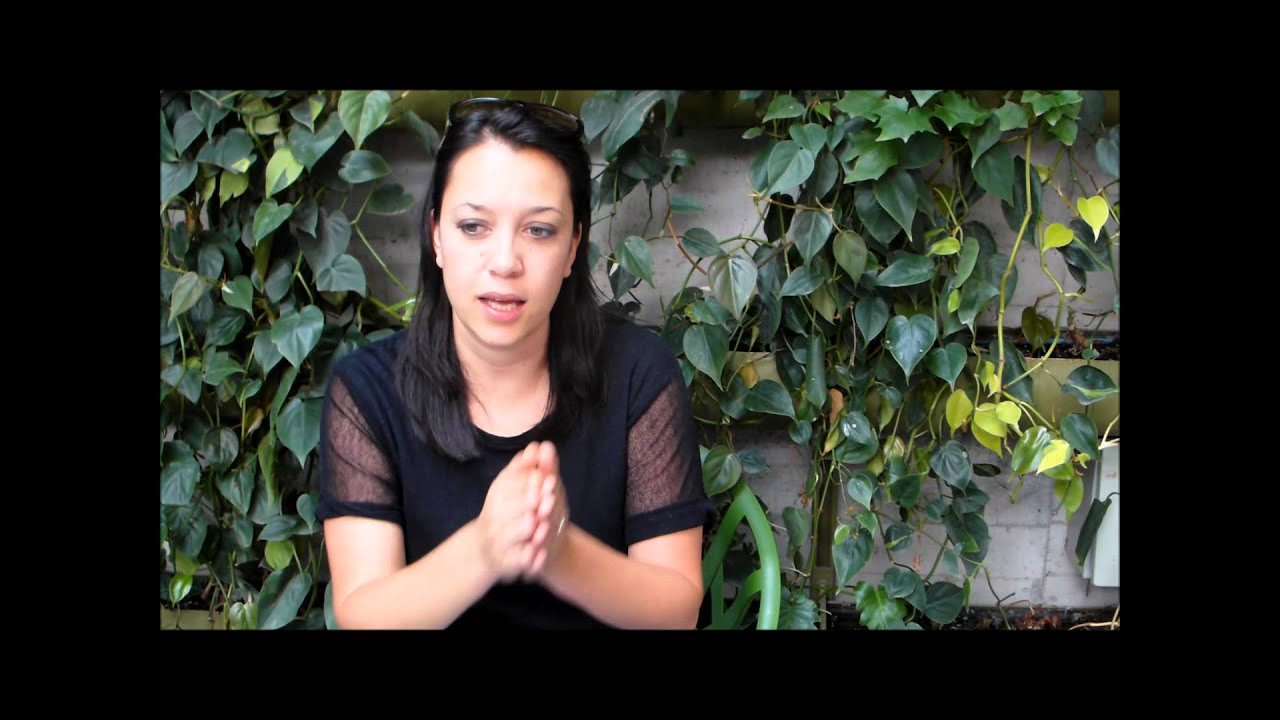 Hay encuentro en la FeLiT 2014. Entrevista a Fernanda del Monte - YouTube