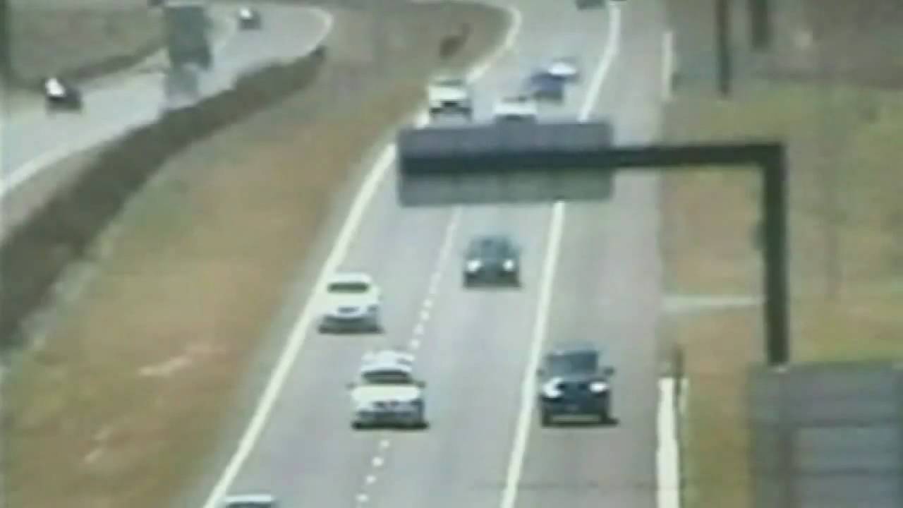 Runaway car horror for Australian driver - YouTube