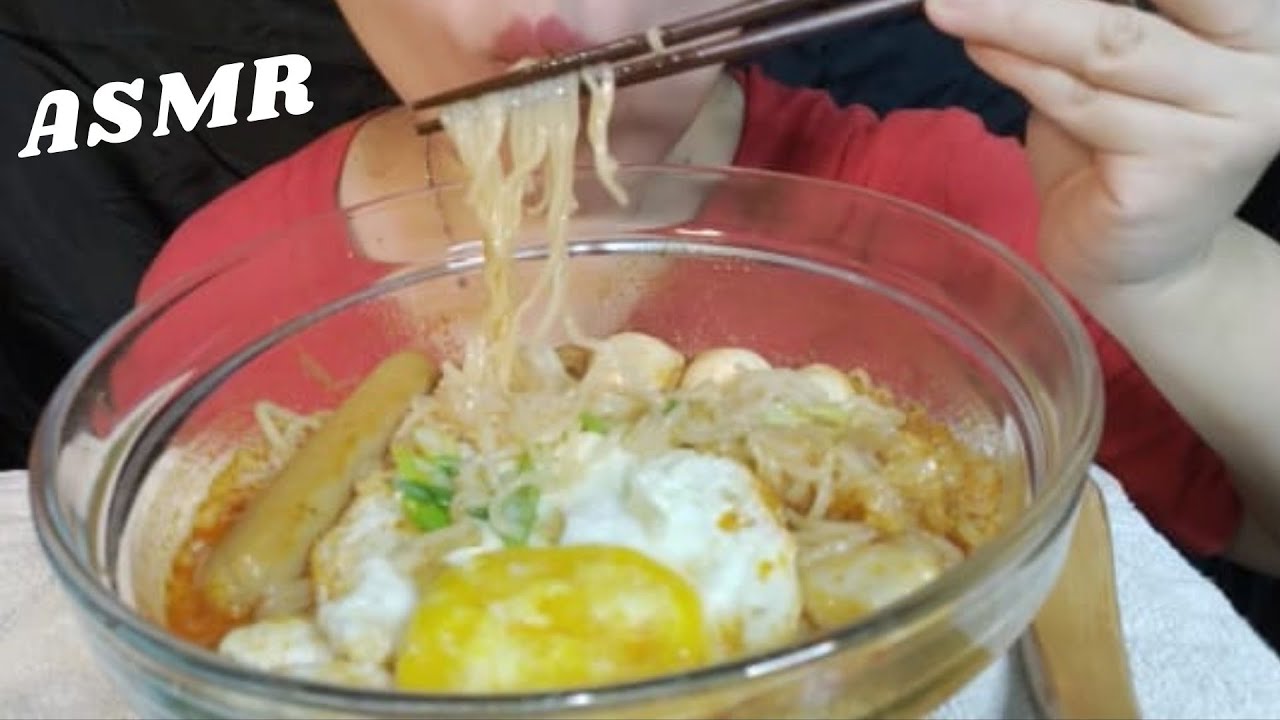 ASMR TOM YUM NOODLE SOUP/Slurping noodle & soup sound. - YouTube