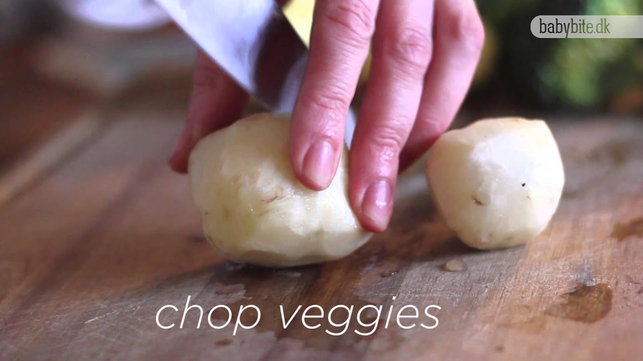 How to make baby food - broccoli bomb puree by Babybite.dk - YouTube