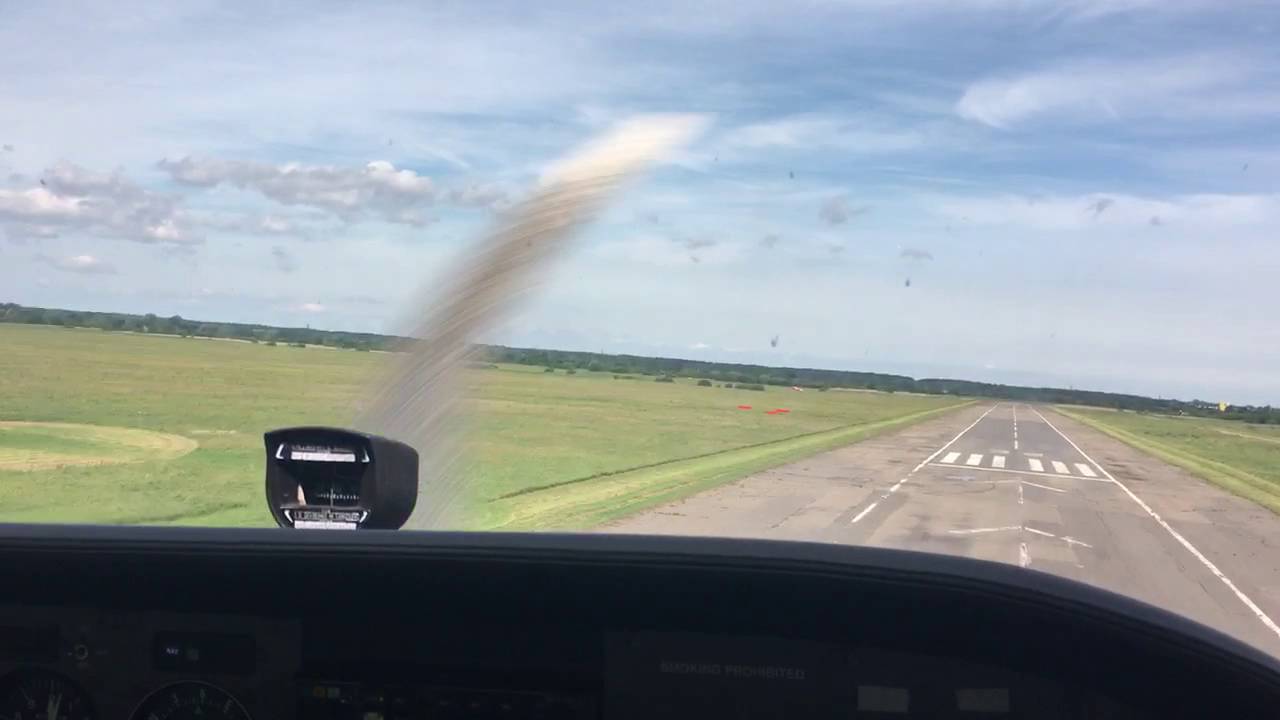 EVRS landing in 10 Kts VRB wind conditions - YouTube