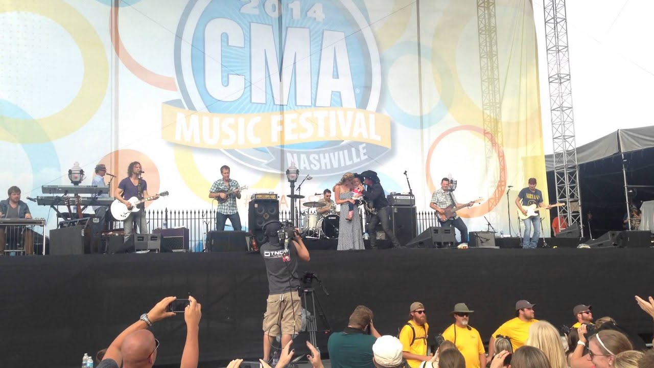 Clay Walker - Long live the Cowboy CMA Fest Riverfront Nashville 2014 ...