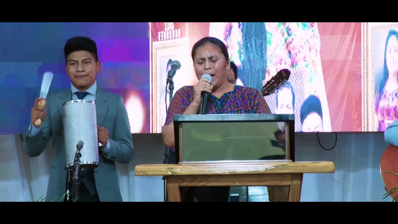 Maria Sambrano y Cuarteto Galileo // La Paloma de los Siglos - YouTube