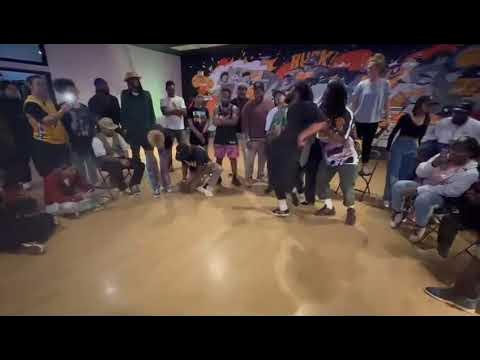 Boi Heart vs Street Basix Krump Top 16 - EYC4 - YouTube