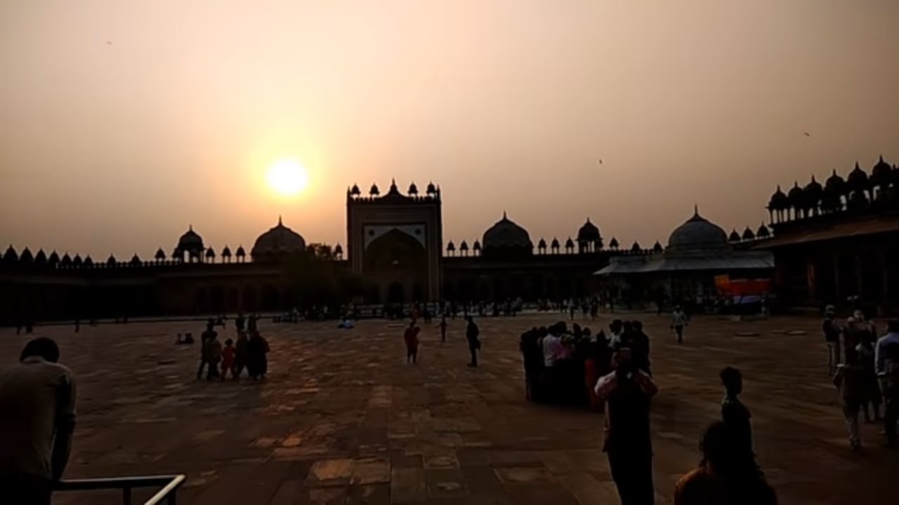fatehpur sikri - Best Shayar in City AGRA. Paisa Wasool !! - YouTube