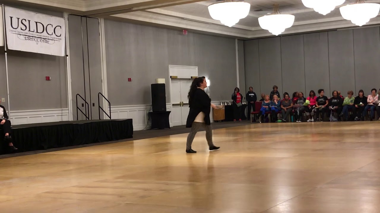 These Gold Chains line dance - YouTube