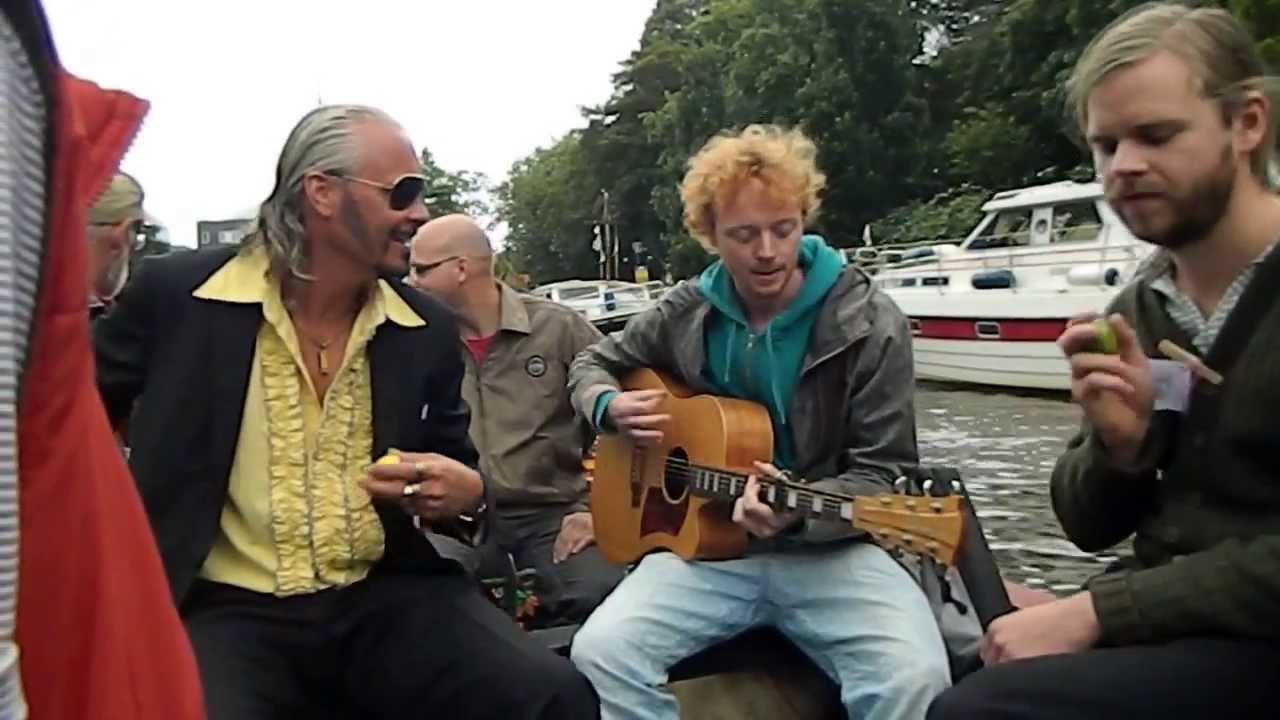 Uitmarkt Leeuwarden 2013 met Tim Bakker - YouTube
