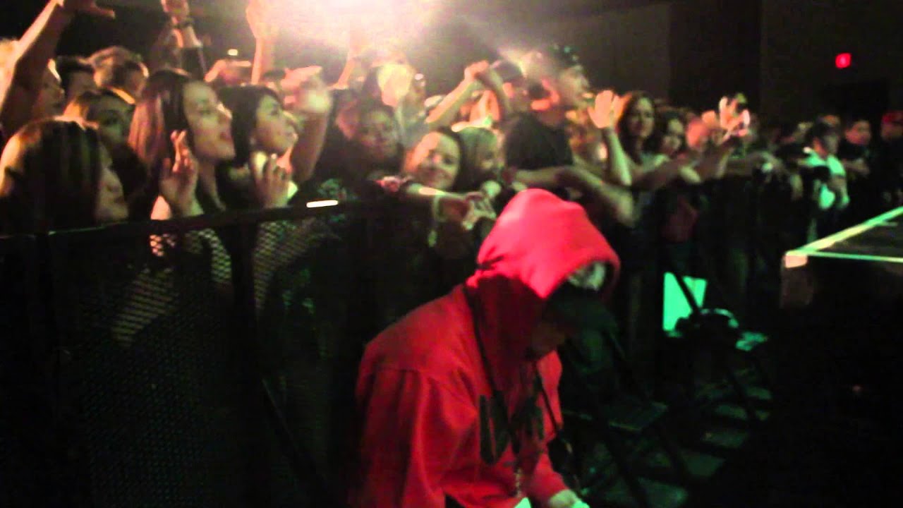 Tia Nomore - "My Favorite Song" - Promotional Video - YouTube