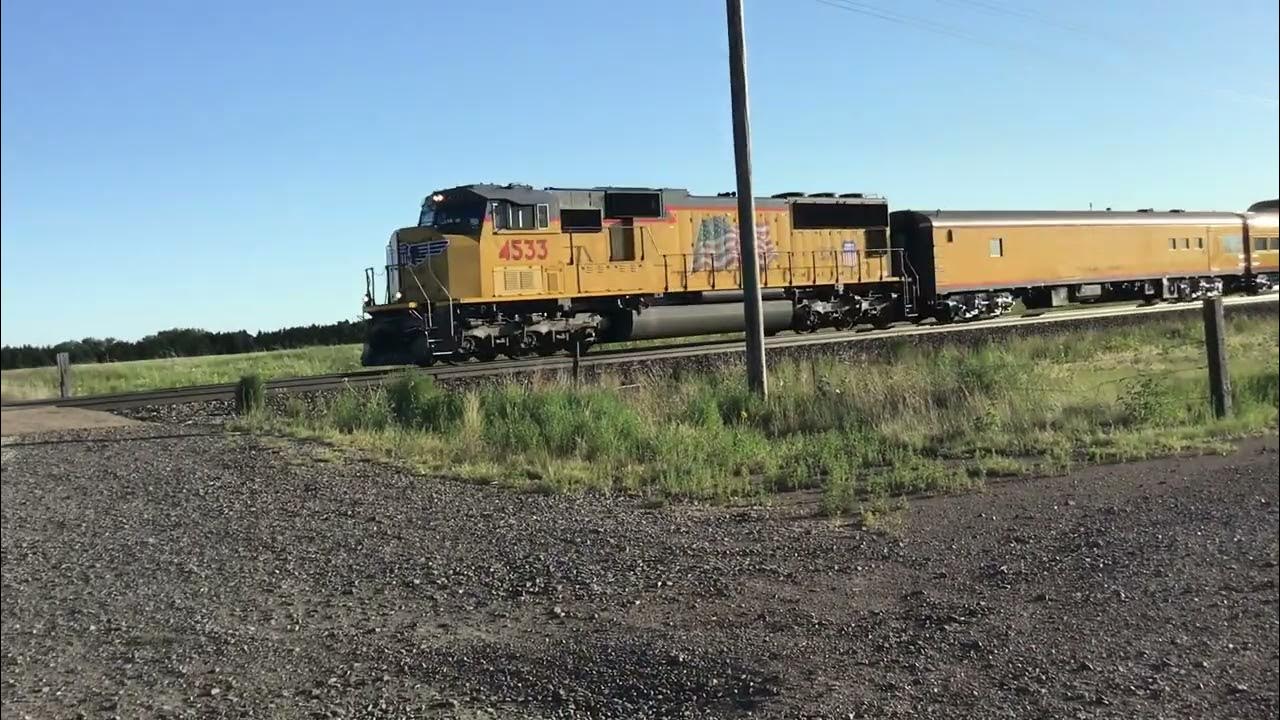 RARE! UP 4533 Leads an OCS Train - YouTube