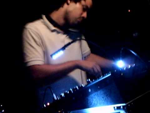Ezel @ Rhythm & Roots 072409 03
