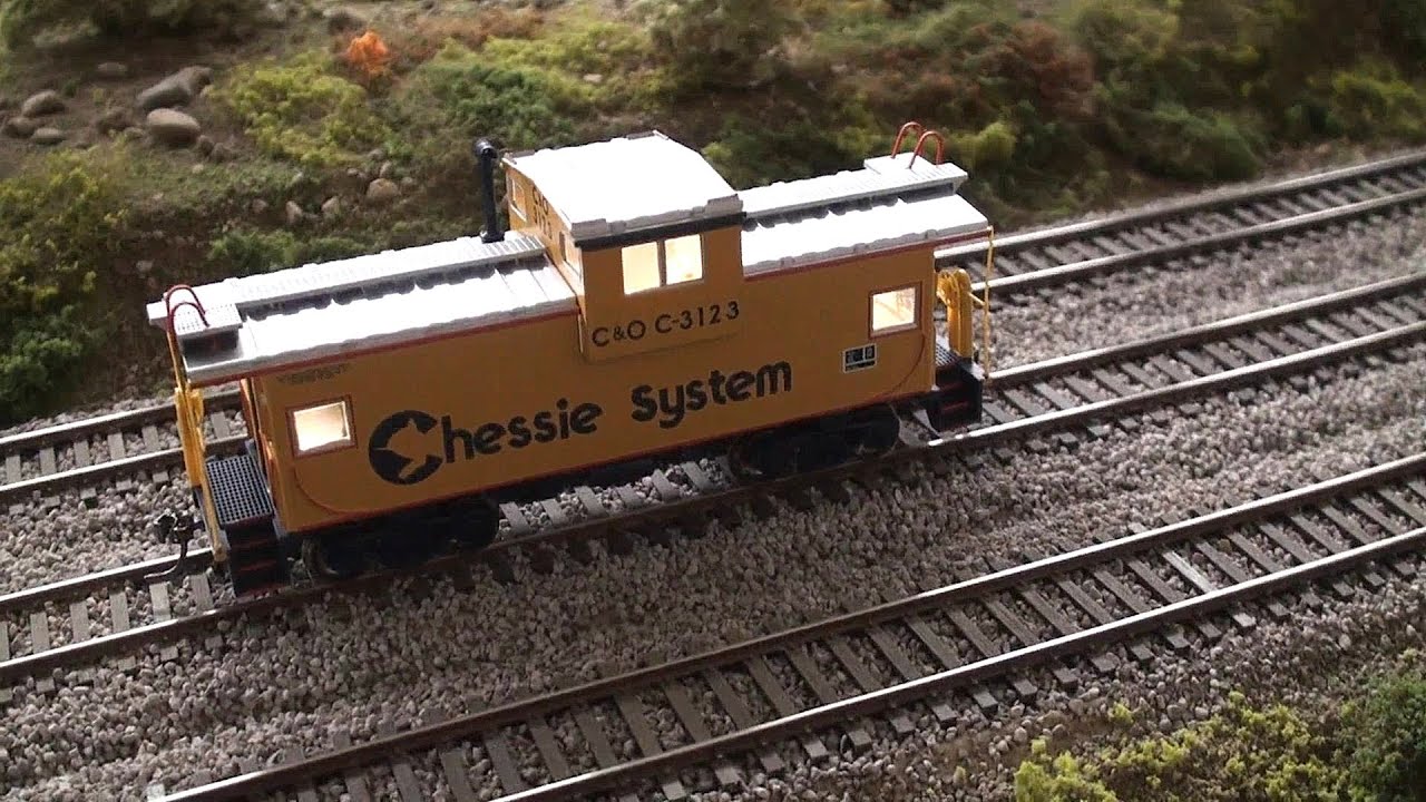 ATHEARN Chessie System C&O 3123 Miniatronics HO Yeloglo Caboose LED Car ...