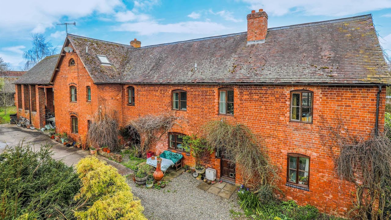 Video House Tour | Mill House - YouTube