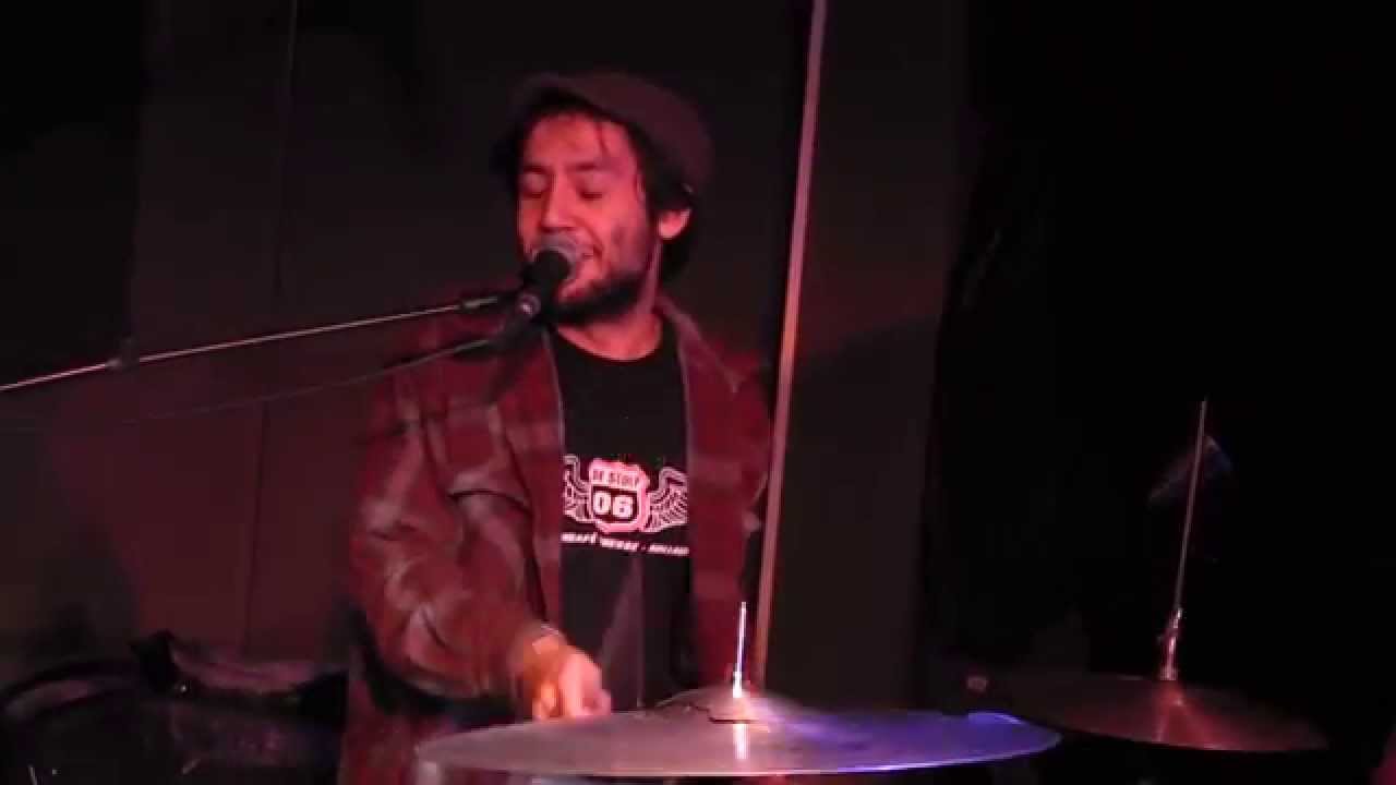 Dave Chavez band met Darryl Ciggaar zang - YouTube