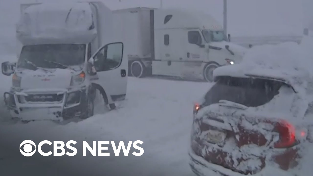 City of Buffalo, New York, braces for "historic" snowfall - YouTube
