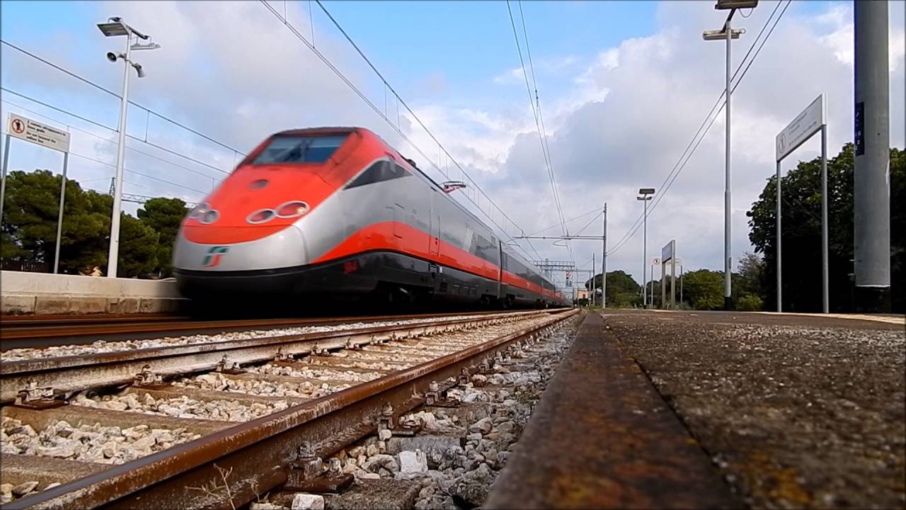 Le frecce di Trenitalia - YouTube
