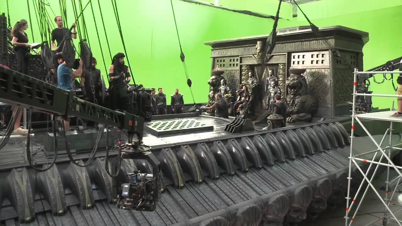 Behind the Scenes of 300 RISE OF AN EMPIRE Making Of # 1 - YouTube