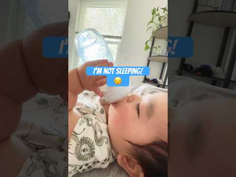 Baby is eating while sleeping 😴😅#cute #baby #asmr #sleep #philips #apple @Apple @Philips