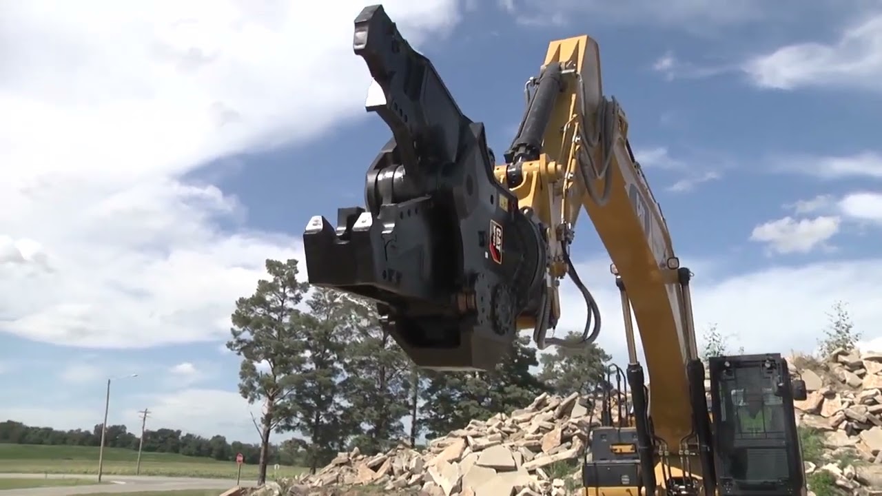 CAT Multi-Processor - Concrete Cutter - YouTube