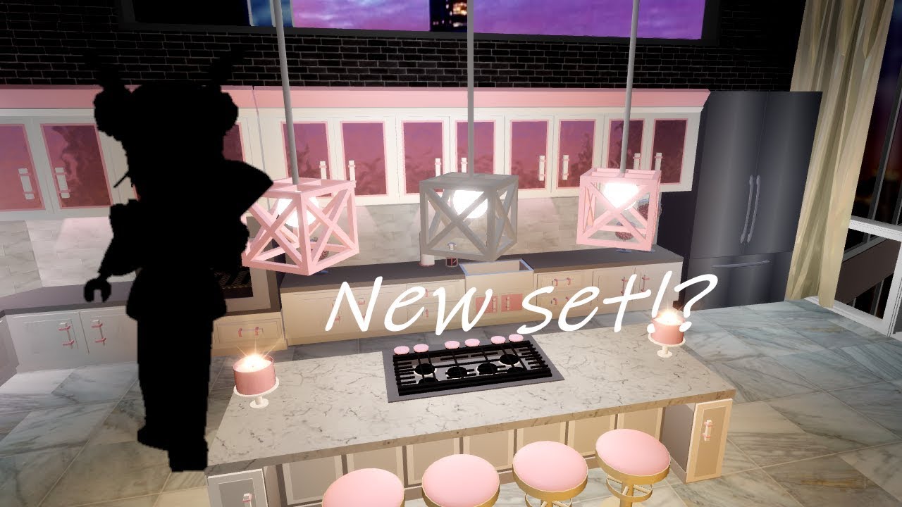 NEW ROYALE HIGH SET!?? - YouTube