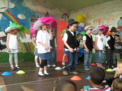 spectacle ecole simon 1er mai 2010 - YouTube