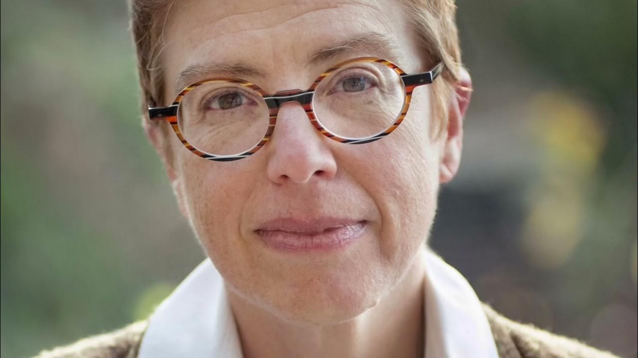 Clip from Season 10, Episode 5 - YouTube