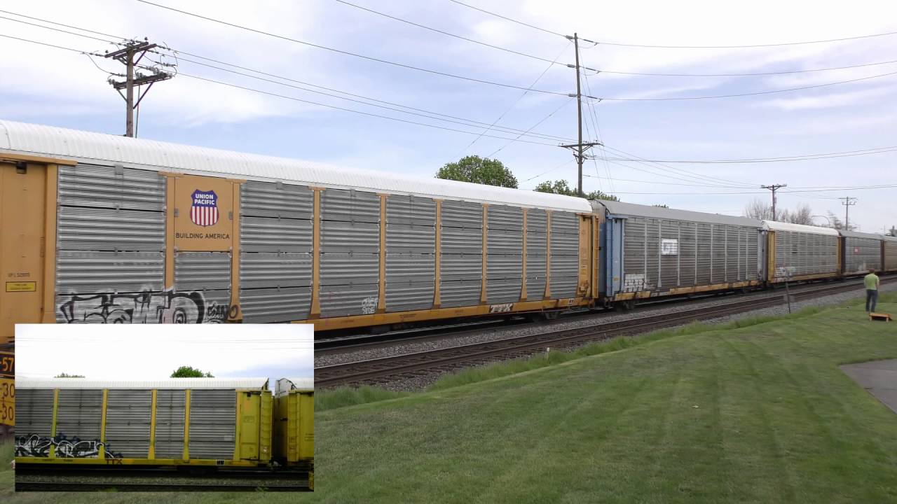 BNSF 7576 Leads A Vehicle Train @ Old Town Tacoma, WA 4K - YouTube