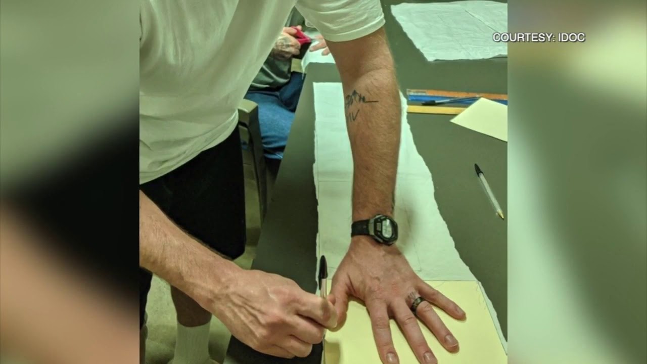 Idaho Department of Corrections prisoners making face masks - YouTube