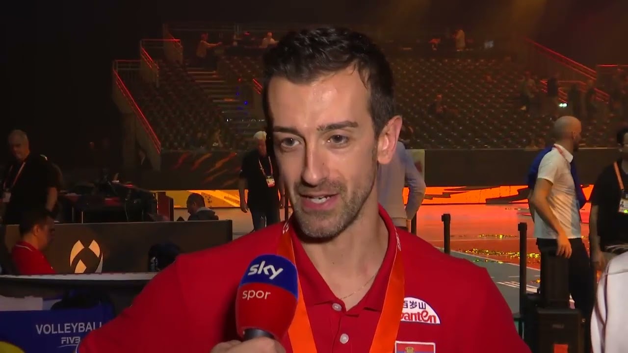 Santarelli dopo il Mondiale vinto da Sky Sport - YouTube