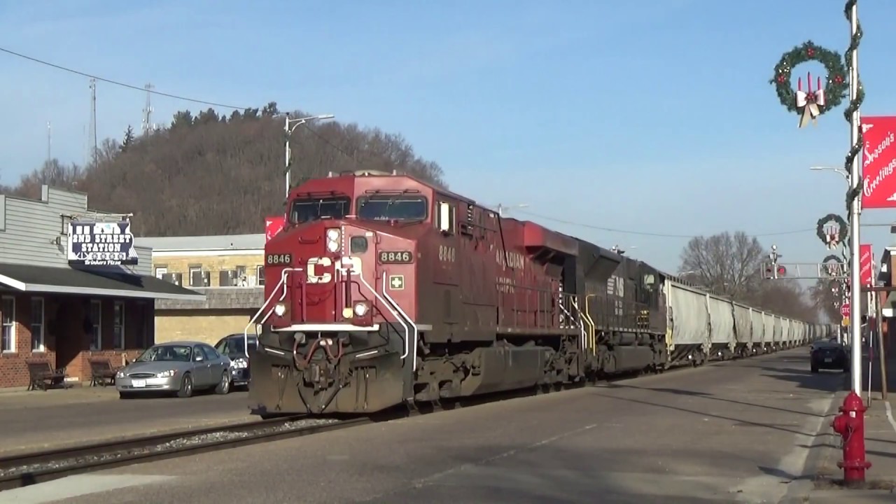 Railfanning In And Around Dubuque Part 2 12/3/17 - YouTube