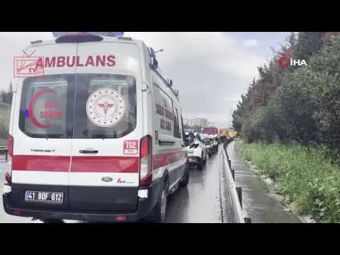 TEM Otoyolu Kocaeli geçişinde 4 araç kaza yaptı: 2 ölü var!  #kocaeli #kaza #temotoyolu