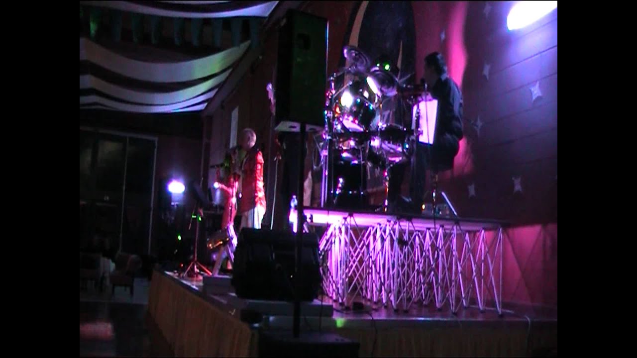 Orchestra LUNA FOLK - Gondola veneziana ( Bagutti ) canta: Dana - YouTube