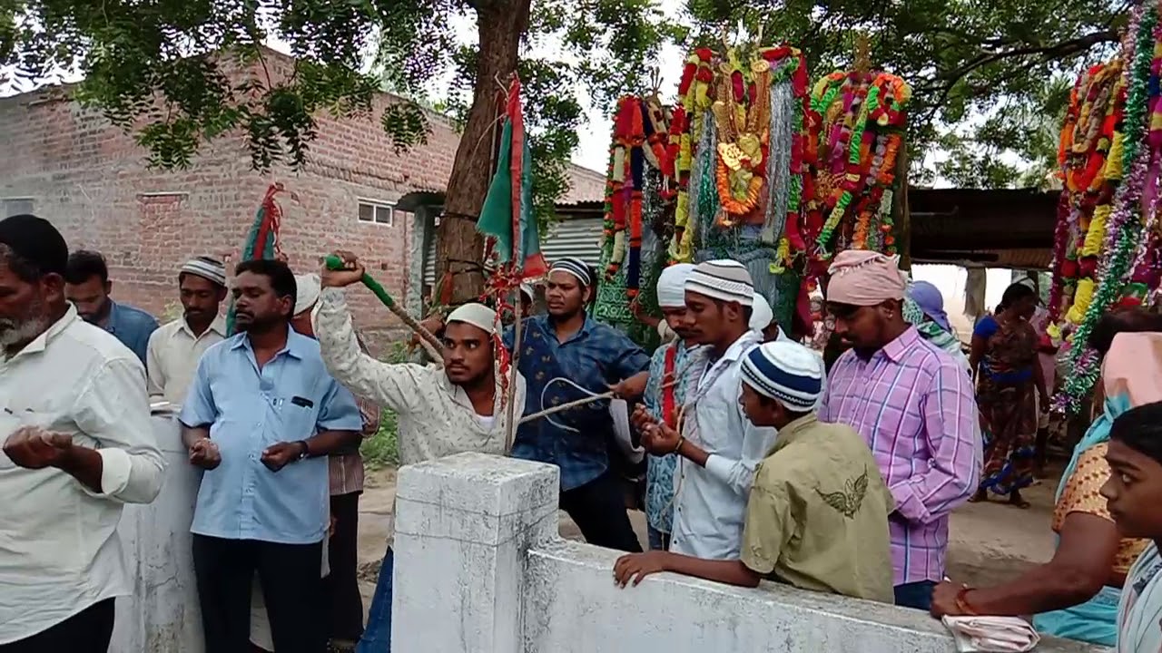 Peerla panduga 2019 at thatipamula (Muharram) at Dargah thanda - YouTube