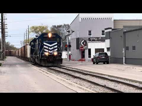 LSRC 4305 & LSRC 4307 Southbound in Alpena, Mi - YouTube