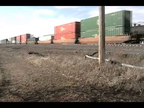 UP 8582 meets UP 7743 west of Gibbon 2 1 2013 - YouTube