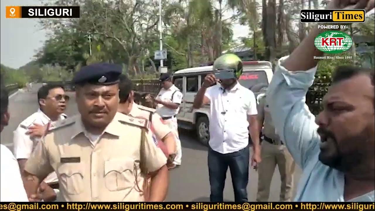 DYFI leaders and workers lock main gate after reaching Uttar Kanya by dodging the police (Hindi ...