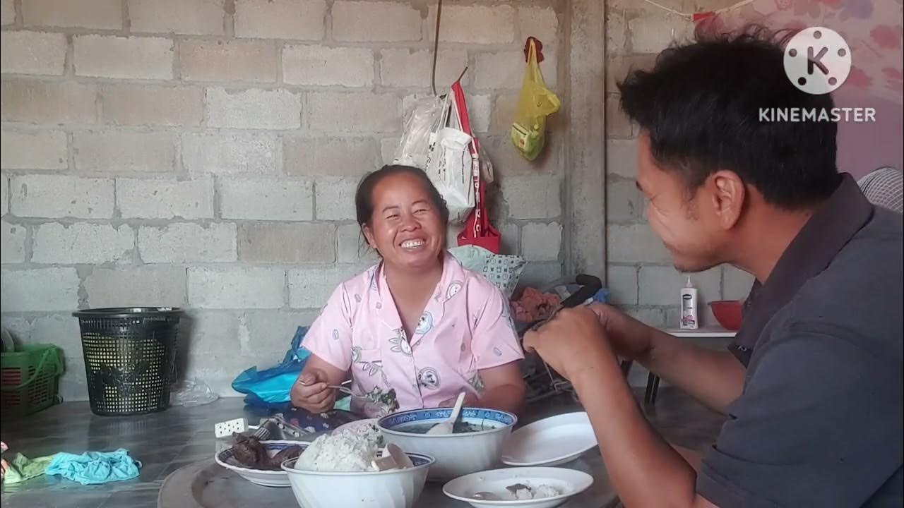 nrog wb noj mov nawb cov me phooj ywg nawb - YouTube