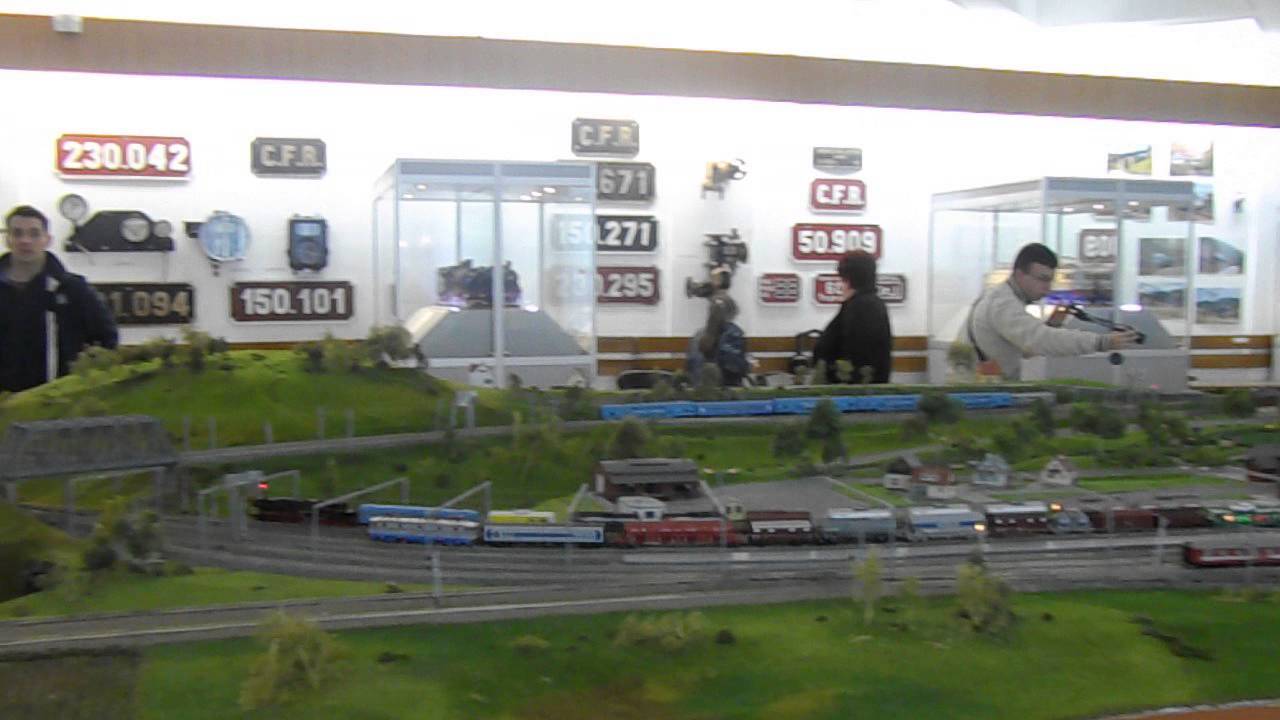 Muzeul CFR - Macheta trenulete - YouTube
