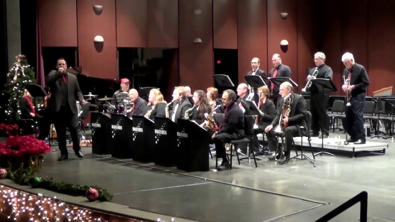 Stardusters perform "Uptown Funk" - YouTube