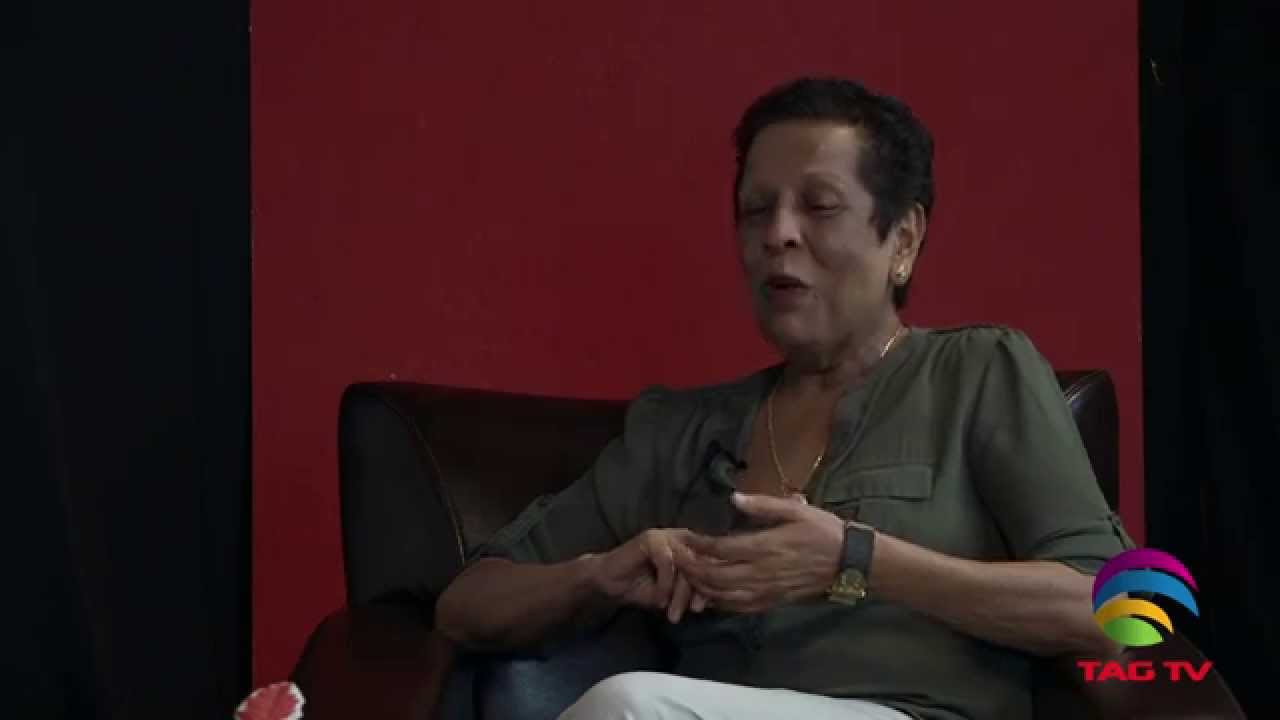 Salma Siddiqui talks in TAG TIME with Haleema Sadia @ TAG TV - YouTube