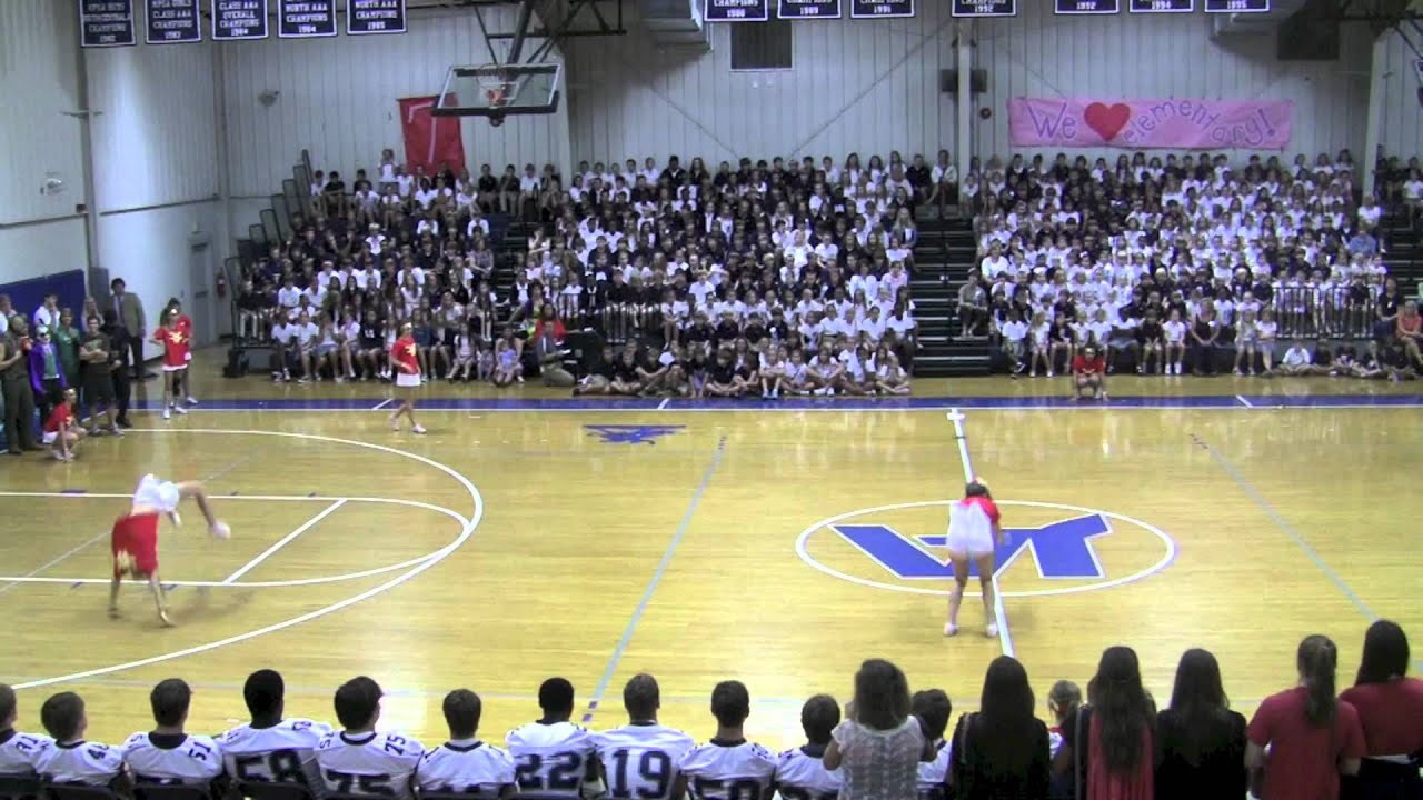 Superhero Cheer Runout - YouTube